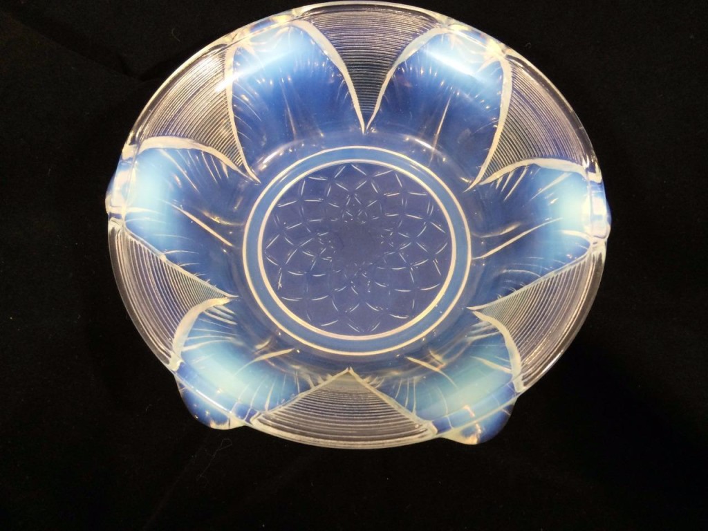 Ezan France Antique Opalescent Art Deco 1930s Fleur 7-3/4" Glass Bowl ...